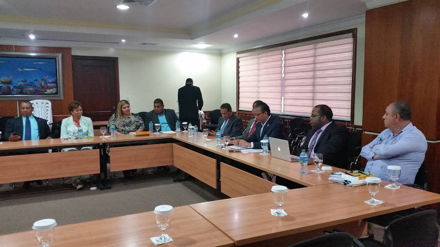 MEPyD gestiona en Cámara Diputados fondos de ONG reguladas - CDN - El ...
